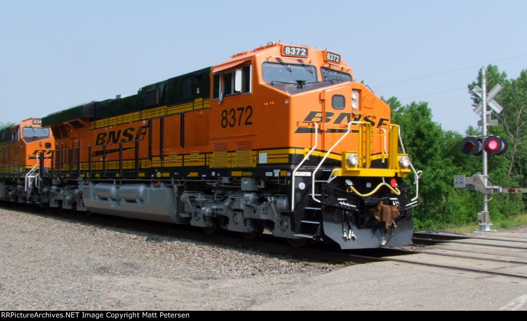 BNSF 8372